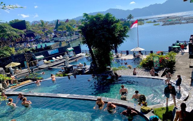 Bali Sunrise Jeep Tour & Natural Hot Spring