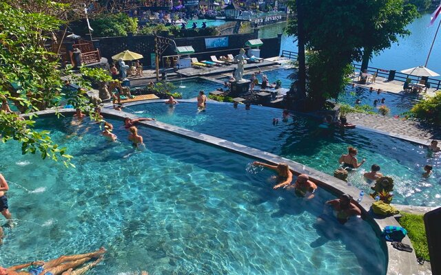 Bali Sunrise Jeep Tour & Natural Hot Spring